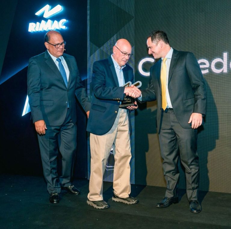 Gabel recibe el Premio a la Productividad de Rimac Seguros y Reaseguros - Gabel corredores de ...
